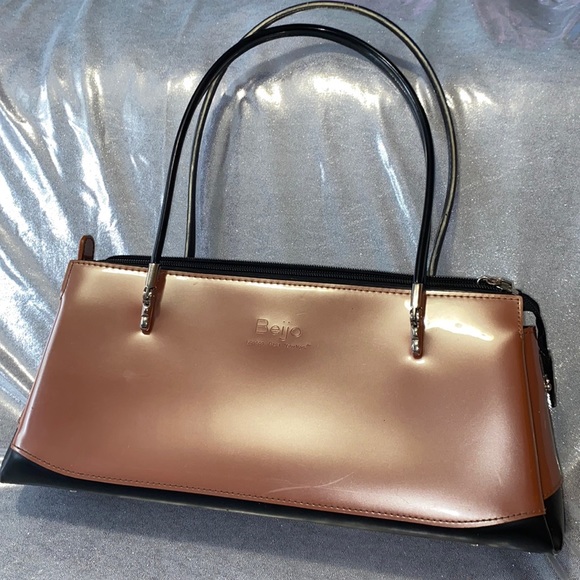 Beijo | Bags | Beijo Dusty Pink Peach Black Vinyl Shoulder Bag Tote ...